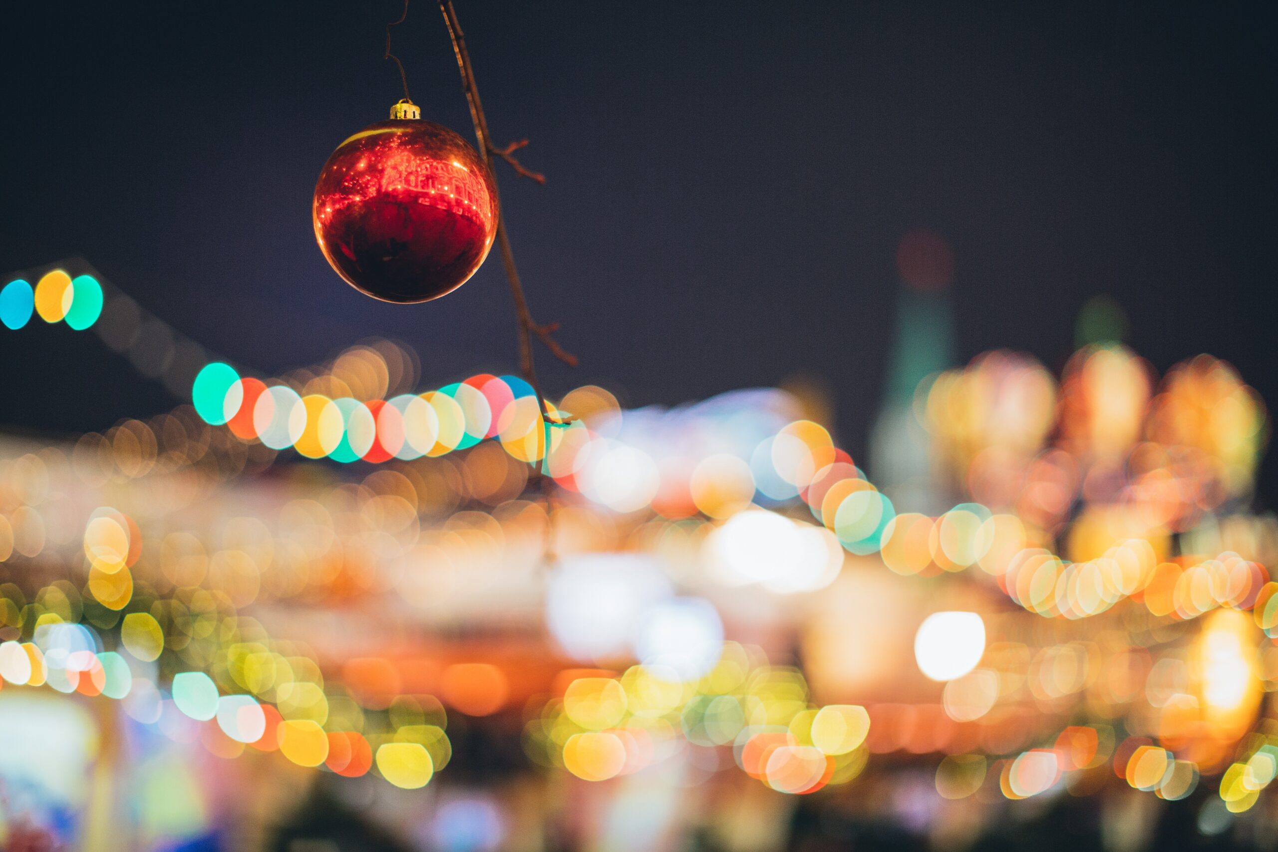 Nine ways to help with loneliness at Christmas | NCMH