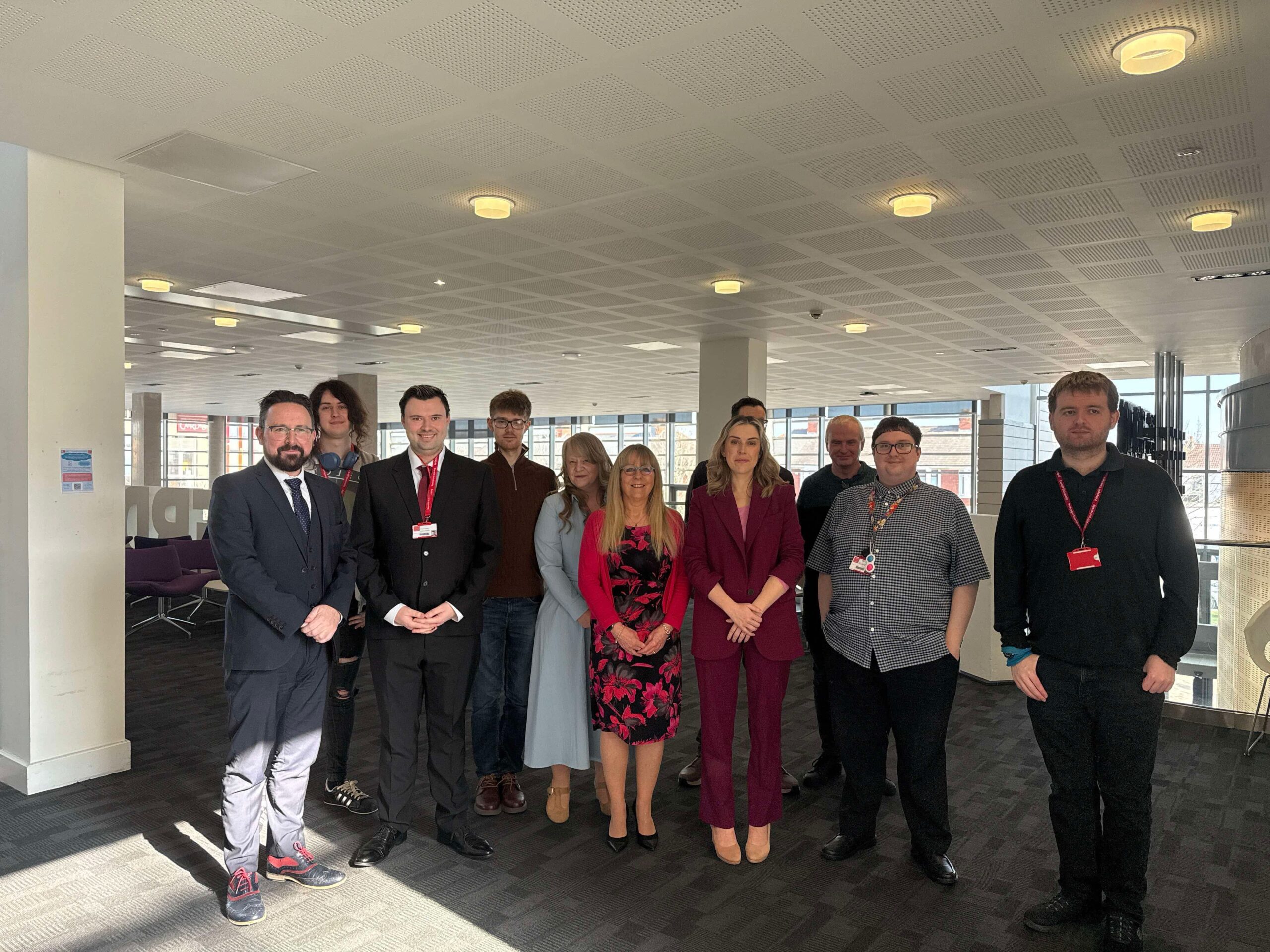 Welsh Minister for Mental Health and Wellbeing visits National Centre ...